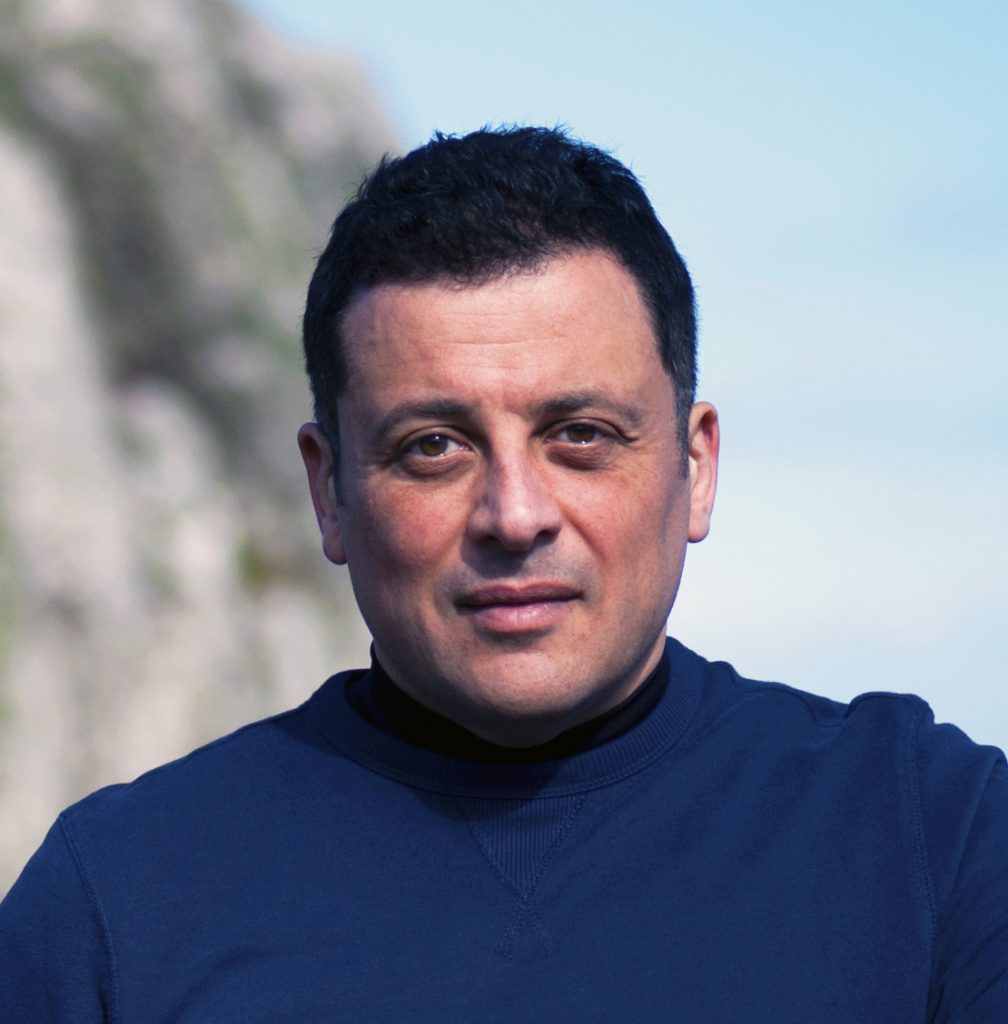 Adam Hamdy, author of bestselling thrillers on adapting to strange times – The Art of Work